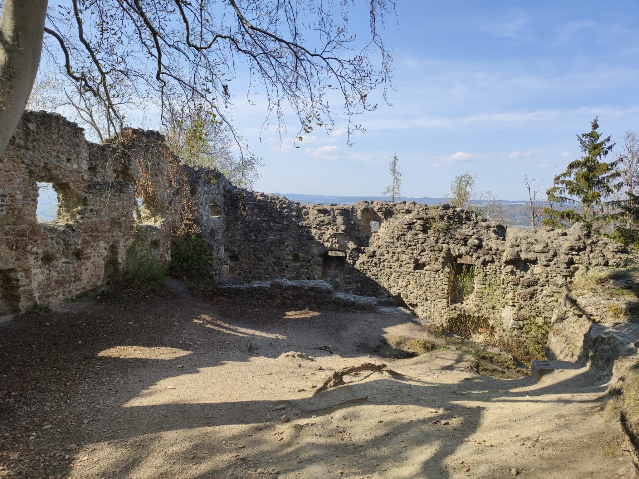 Wanderung Bodanrück: Ruine Altbodman, Burg Frauenberg & Bodman